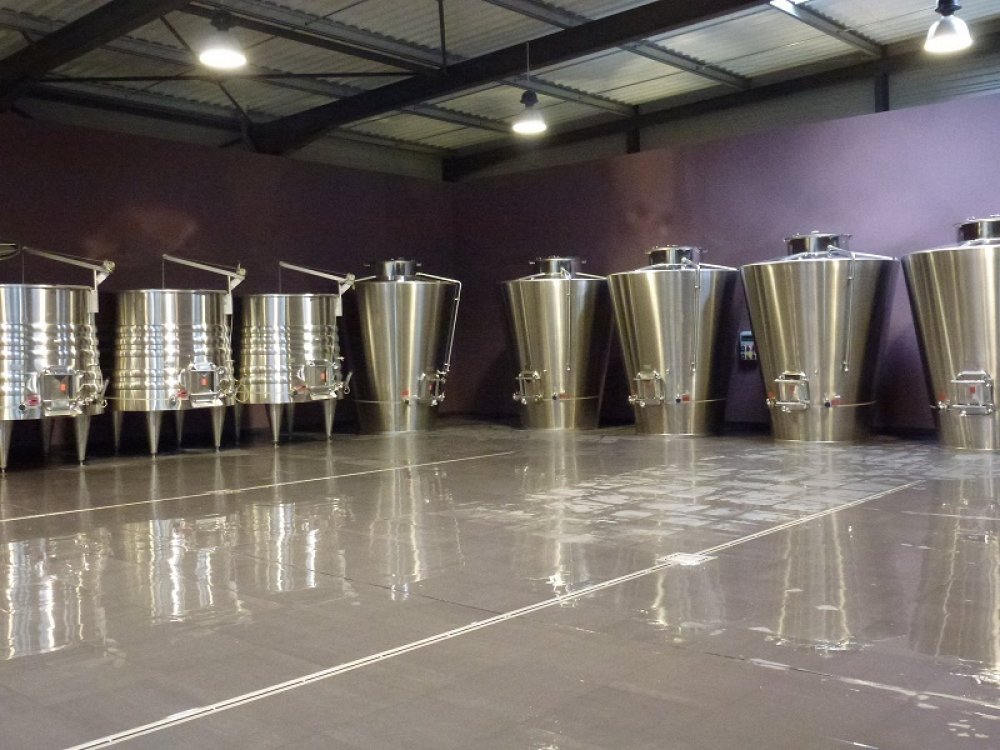 Cuves inox Lejeune concepteur et fabricant de cuve vin matériel et ...